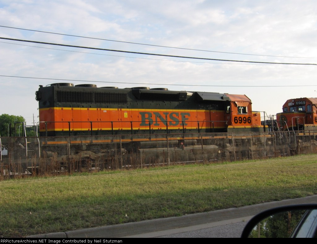 BNSF 6996
